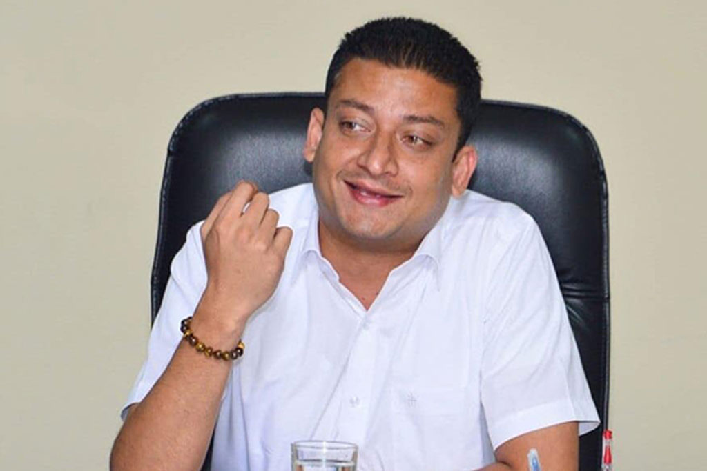 Ex Minister Dilum Amunugama joins MJP, appointed as Party's National ...