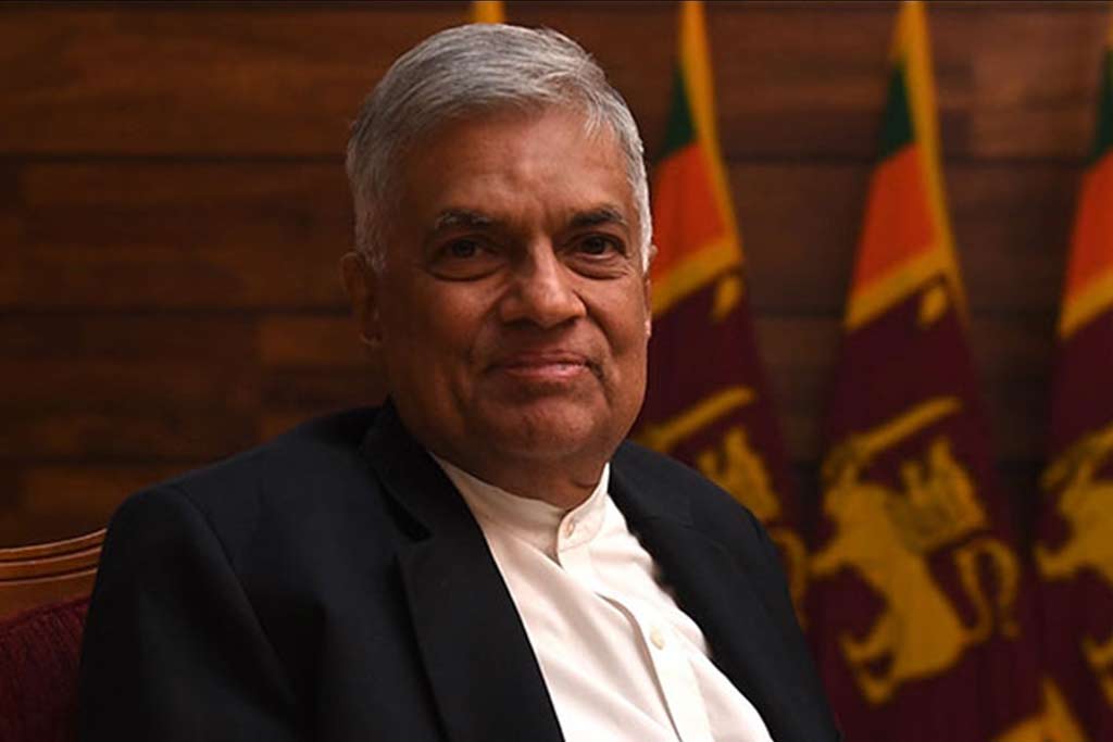 Ranil Wickremesinghe sworn in as Acting-President(VIDEO) - LNW Lanka ...