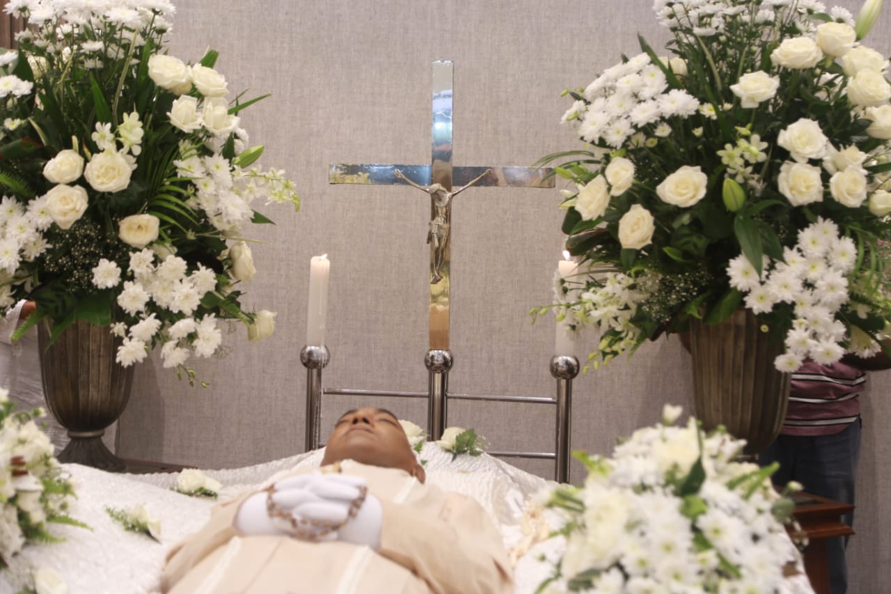 Everyone bids farewell as Jackson Anthony closes curtains (PHOTOS ...