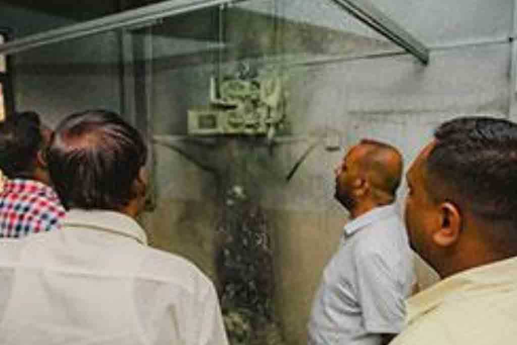 Lightning strike causes severe damage to Walasmulla Base Hospital's ETU ...