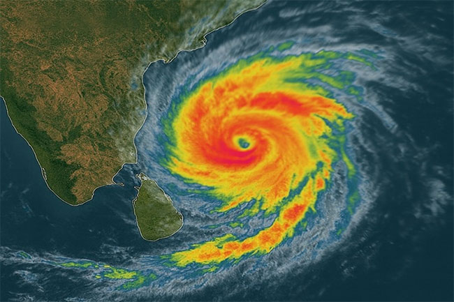 Cyclone Montha Set to Strike Andhra Coast with Gale-Force Winds - LNW Lanka News Web